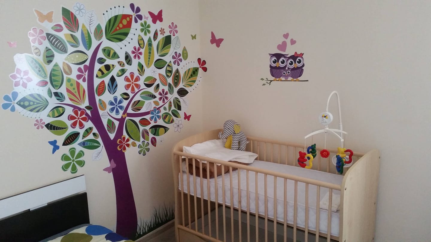 Sticker perete Copac Happy, sticker decorativ pentru copii, brand Folina