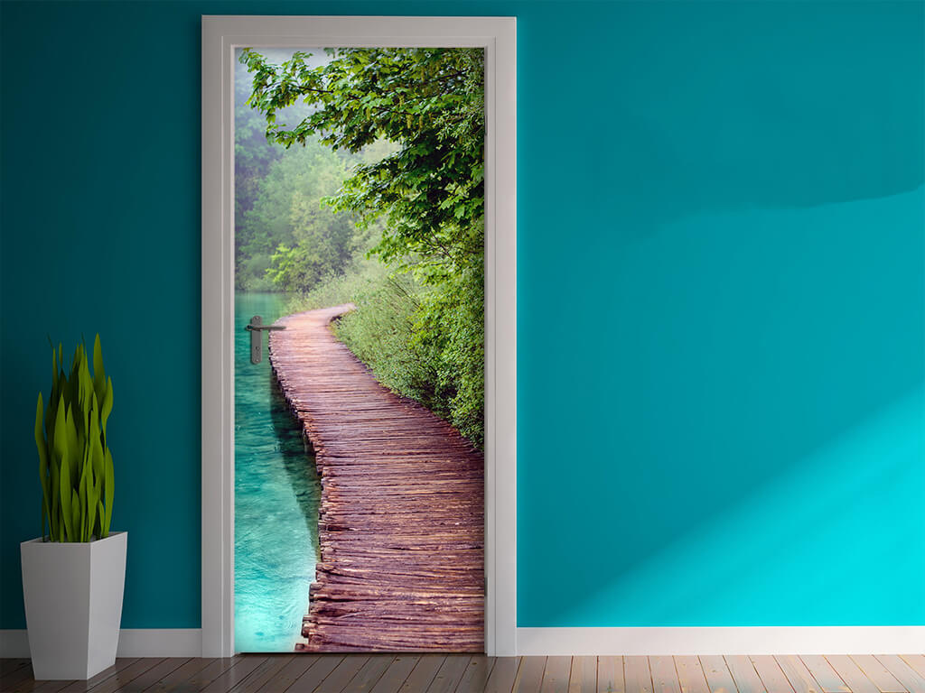 Autocolant usa cu imprimeu Ponton, Folina, model cu peisaj