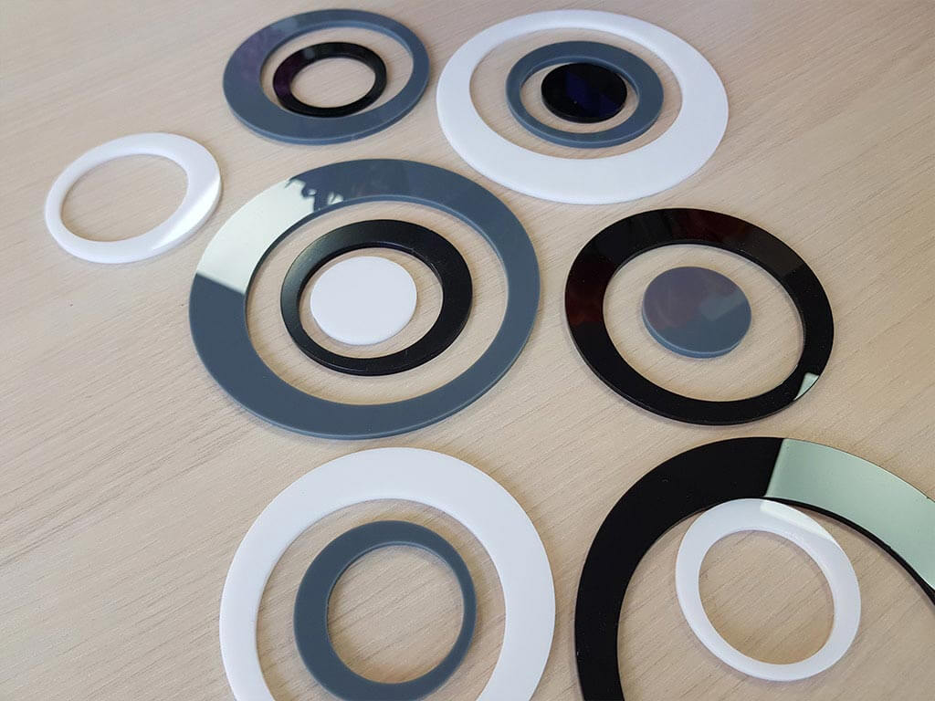 Decoratiune perete cercuri colorate Dodo | Decoratiune Folina