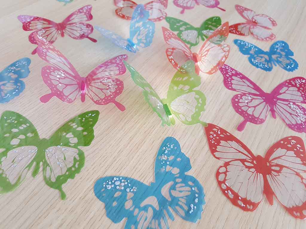 Decoratiune perete 3D, in forma de Fluturi, semi transparenti, Sunny.