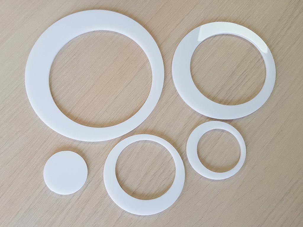 Decoraţiune cercuri albe, Decoratiuni perete, Folina