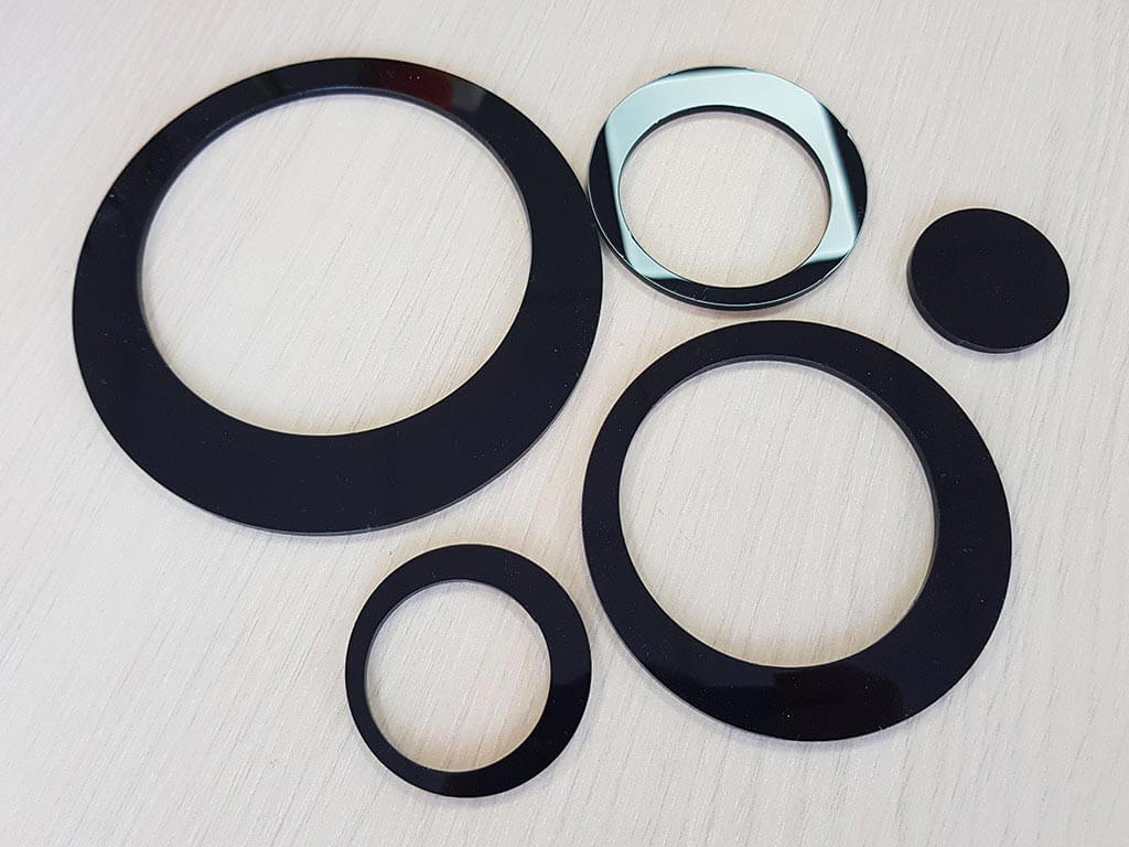 Decoraţiune cercuri negre, Decoratiune perete, Folina