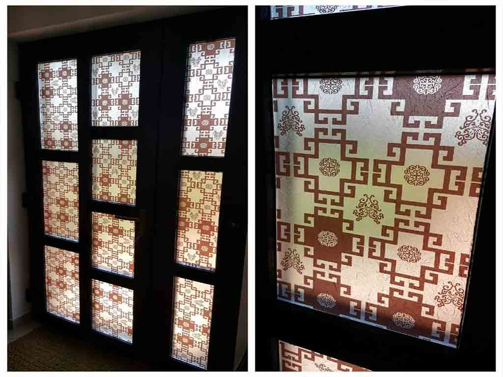 Folie geam autoadeziva, cu imprimeu geometric, culoare maro, Erra Brown