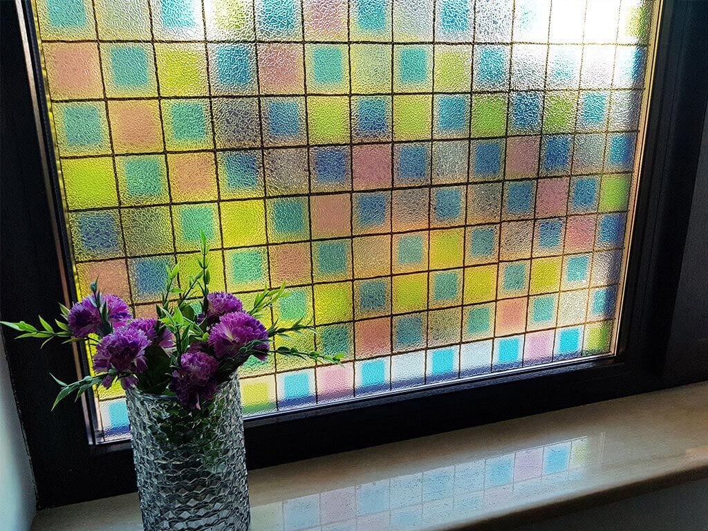 Folie geam electrostatica, model vitraliu, patrate colorate, model Lisa
