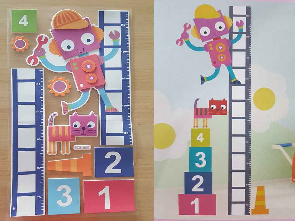 Sticker metru copii Robot, din spuma colorata, lavabila, nontoxica.